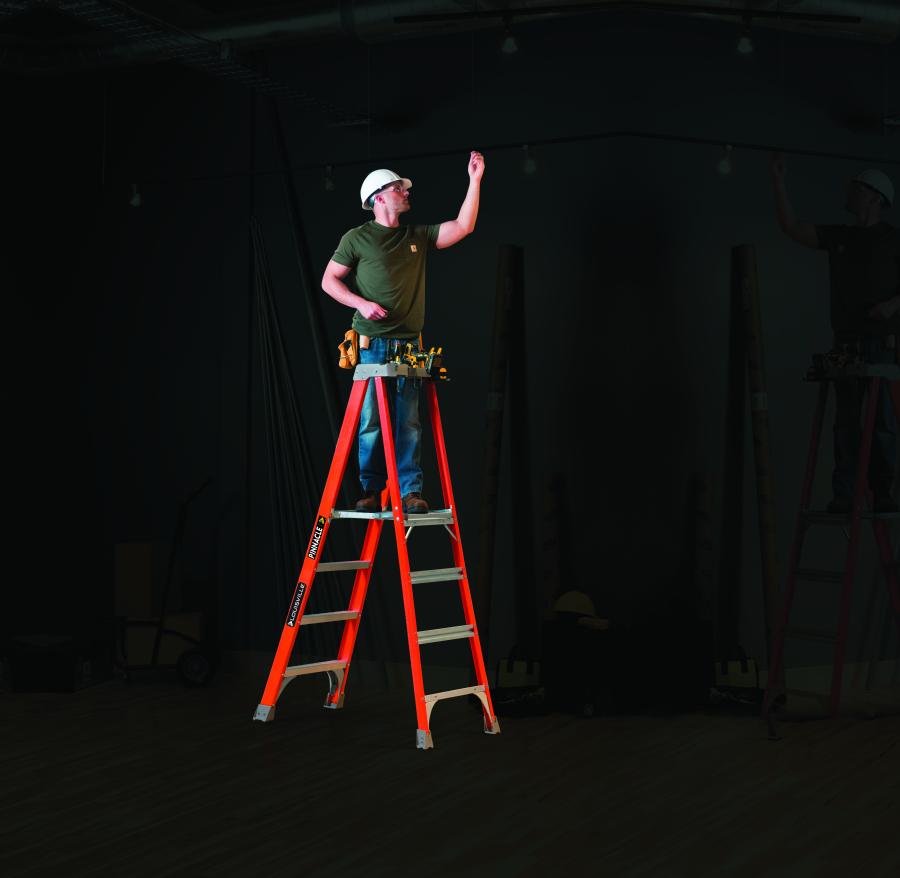 LOUISVILLE LADDER 8-FOOT FIBERGLASS PINNACLE PRO PLATFORM PLATFORM ...